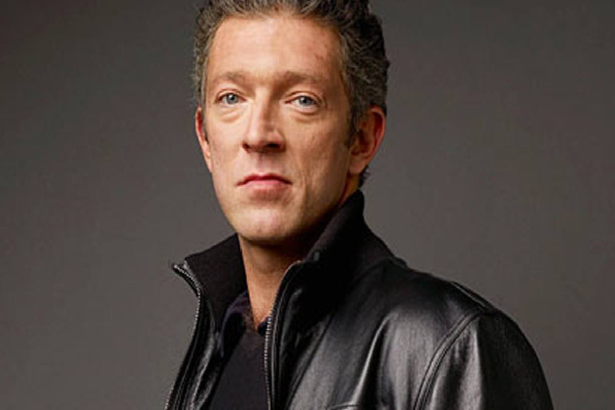 Ator francês diz que morar no Brasil é uma merda