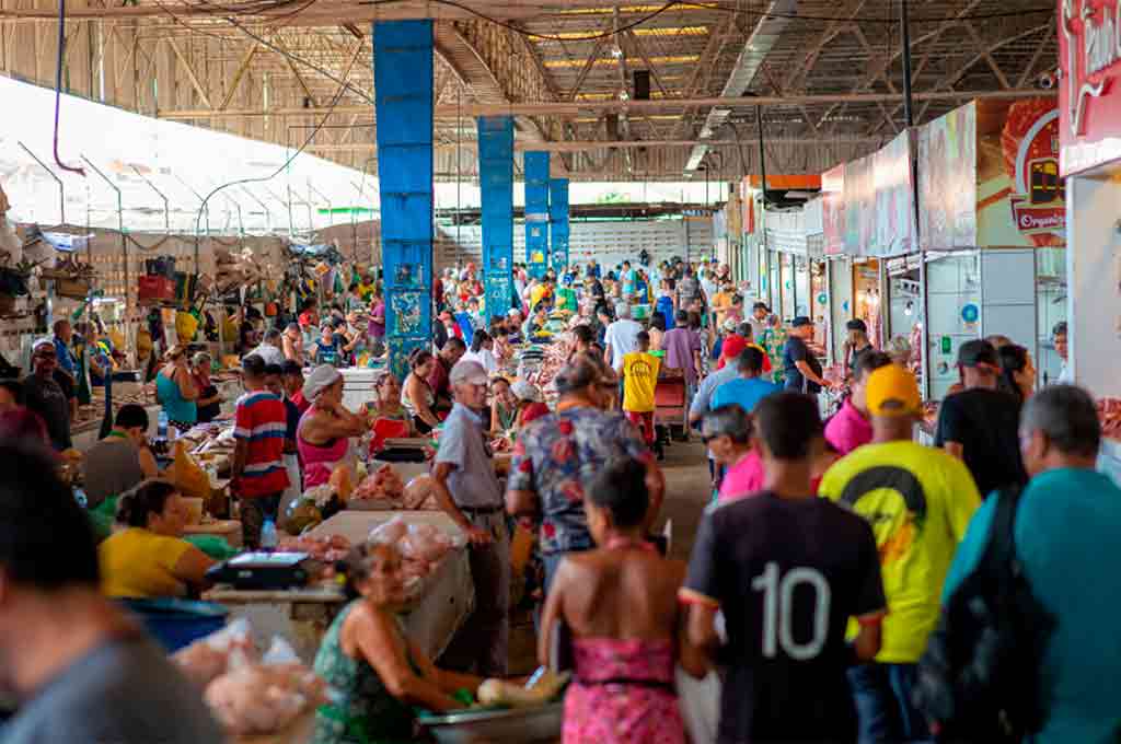 Confira os horários de funcionamento de mercados e feiras no Dia de Finados
